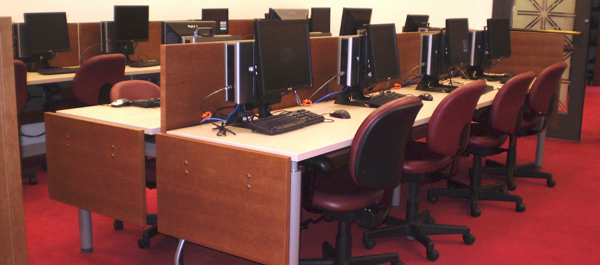 Law Library Tech Friendly Furniture | Agati Furniture