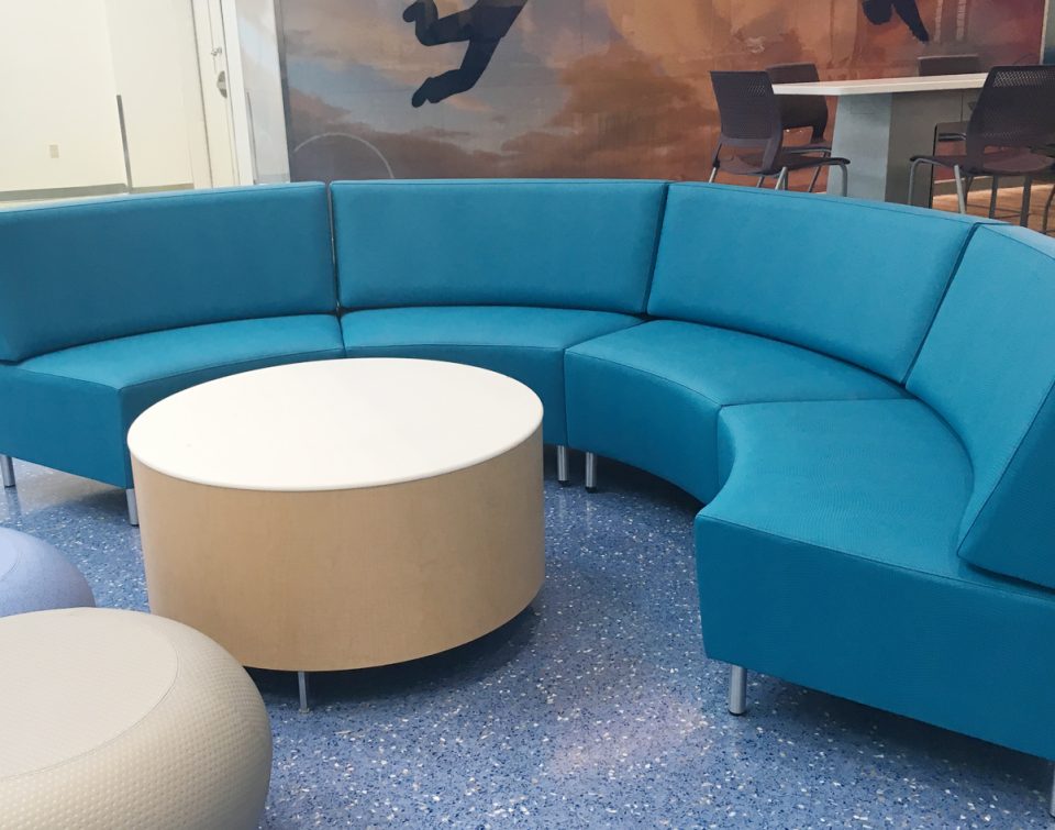 Gee Curve - Agati Furniture