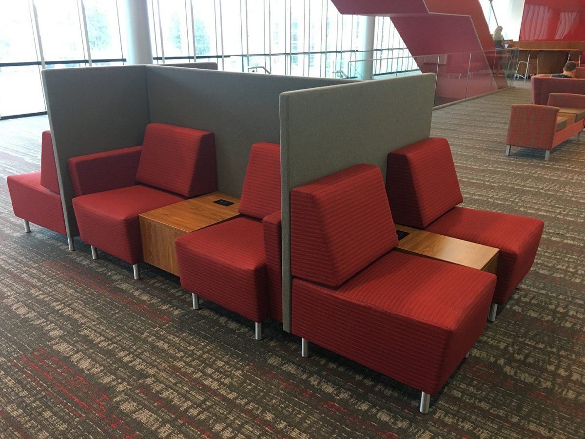 5 Important Roles Lounge Chairs Play in Public Spaces - Agati Furniture