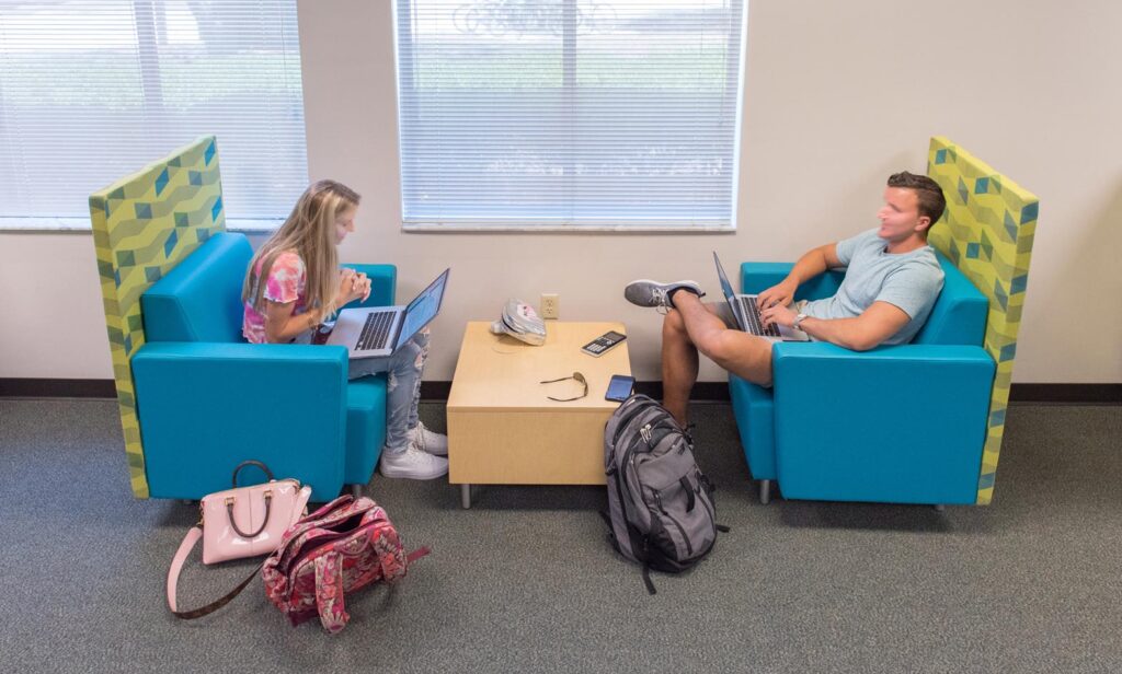 University Library Study Booths, Workstations Installation - Agati ...