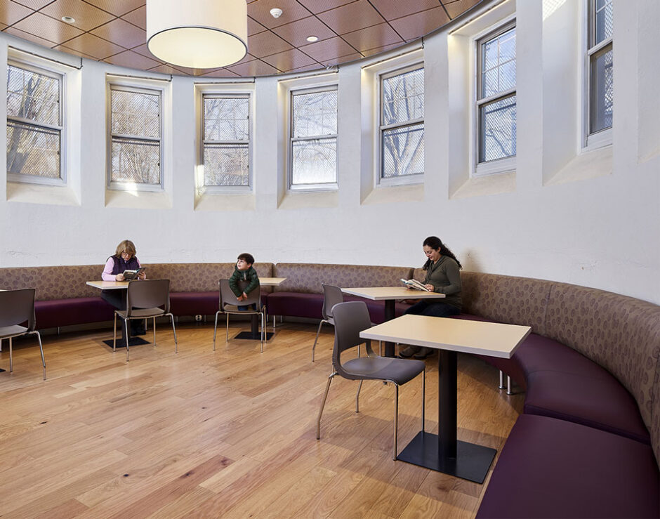 Hampton Curve - Agati Furniture